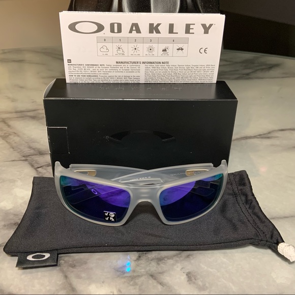 Oakley | Accessories | Oakley Crankshaft Violet Iridium Polarized ...